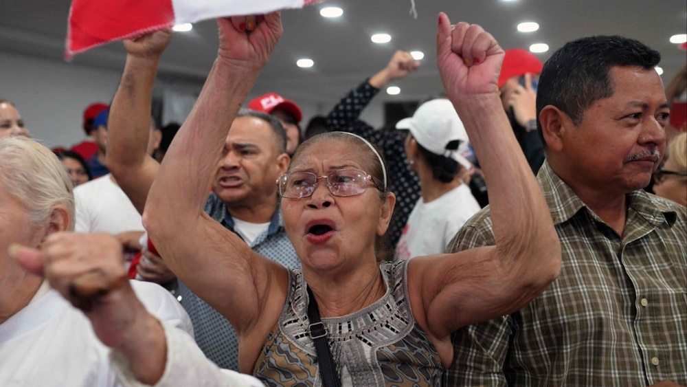 Honduras TV host widens lead over Trump-backed rival for president