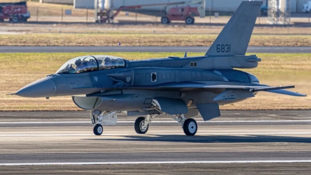 F-16V fighter jet in ground test as Taiwan presses US and Lockheed ...