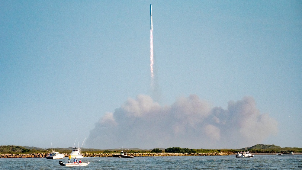 SpaceX reached space with Starship Flight 9 launch, then lost control ...