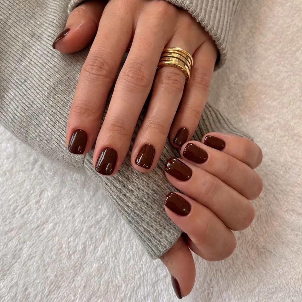 Not Red, Not Brown—This Is the Stylish Nail Colour Experts Can't Get ...