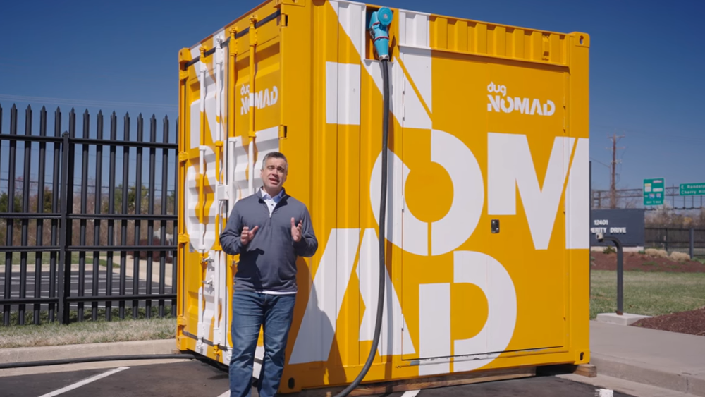 DUG Nomad is a mobile, immersion-cooled data center cube for edge AI