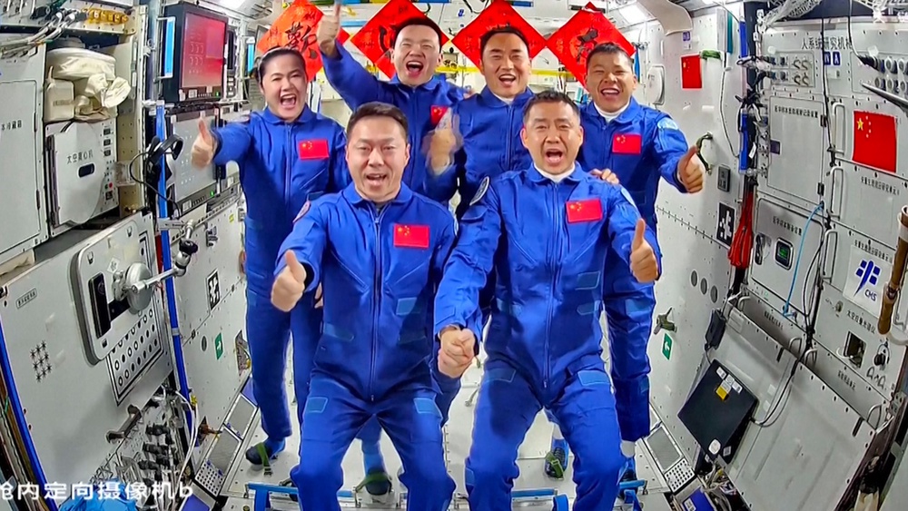 China's Shenzhou 20 astronauts arrive at Tiangong space station (video)