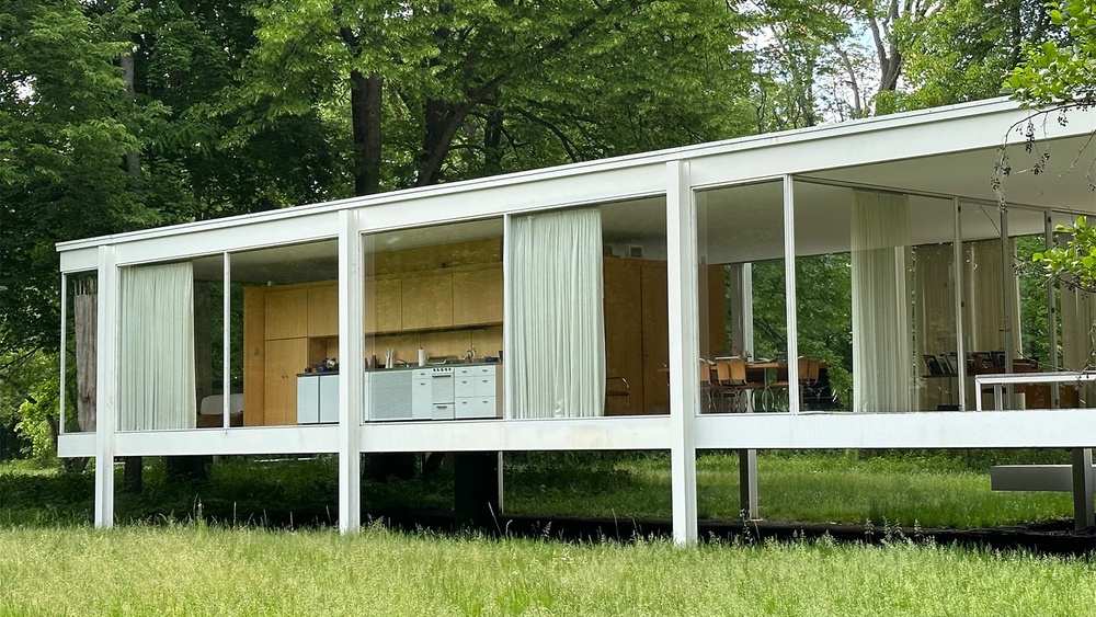 The three lives of the Edith Farnsworth House: now, a modernist ...