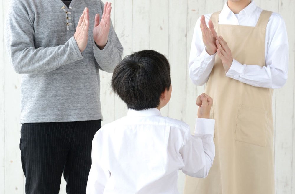 How to Properly Use Praise in Your Parenting