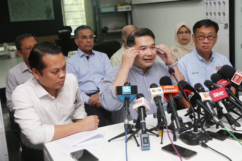 Rafizi Ramli Leads Government’s Internal Dissent: A Wake-Up Call for ...
