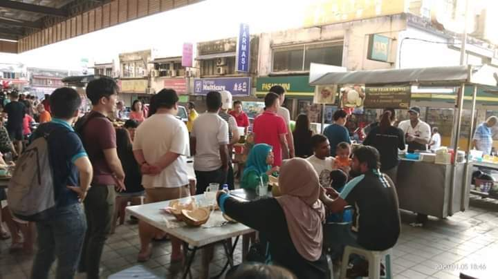 Exploring the Delights of a Traditional Malaysian Dish: Nasi Lemak ...