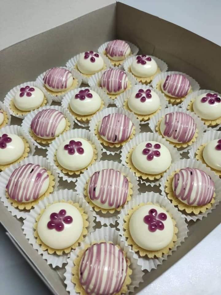 Shell tart dengan pelbagai inti