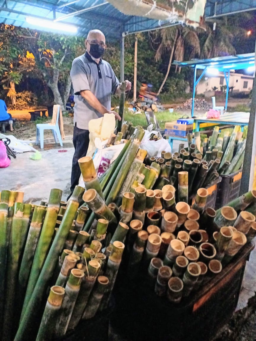 Reviving the spirit of "gotong-royong" (work together) for cooking ...