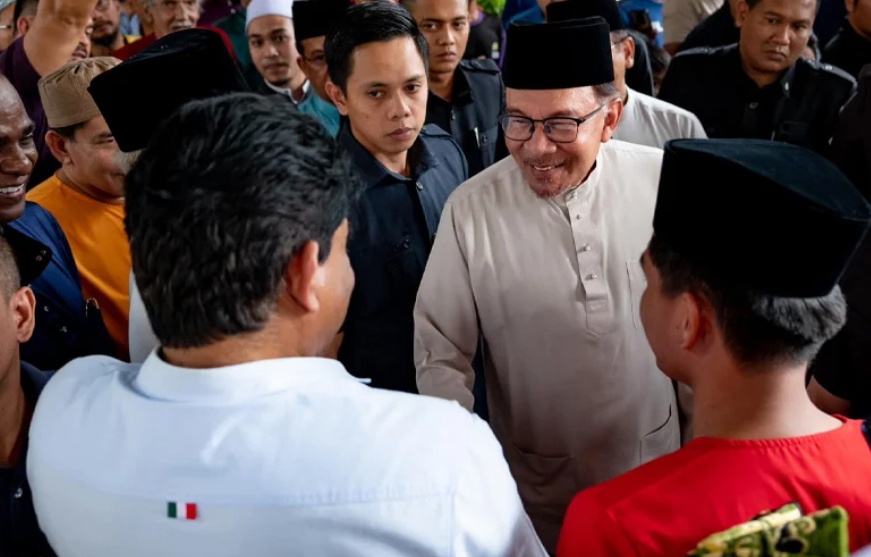 Anwar reveals impact of "not Malay, not Islamic enough" accusations on ...