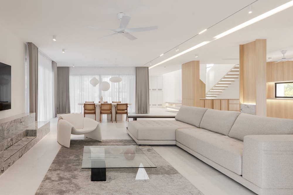 Home tour: A minimalist Malaysian home for a colour blind owner
