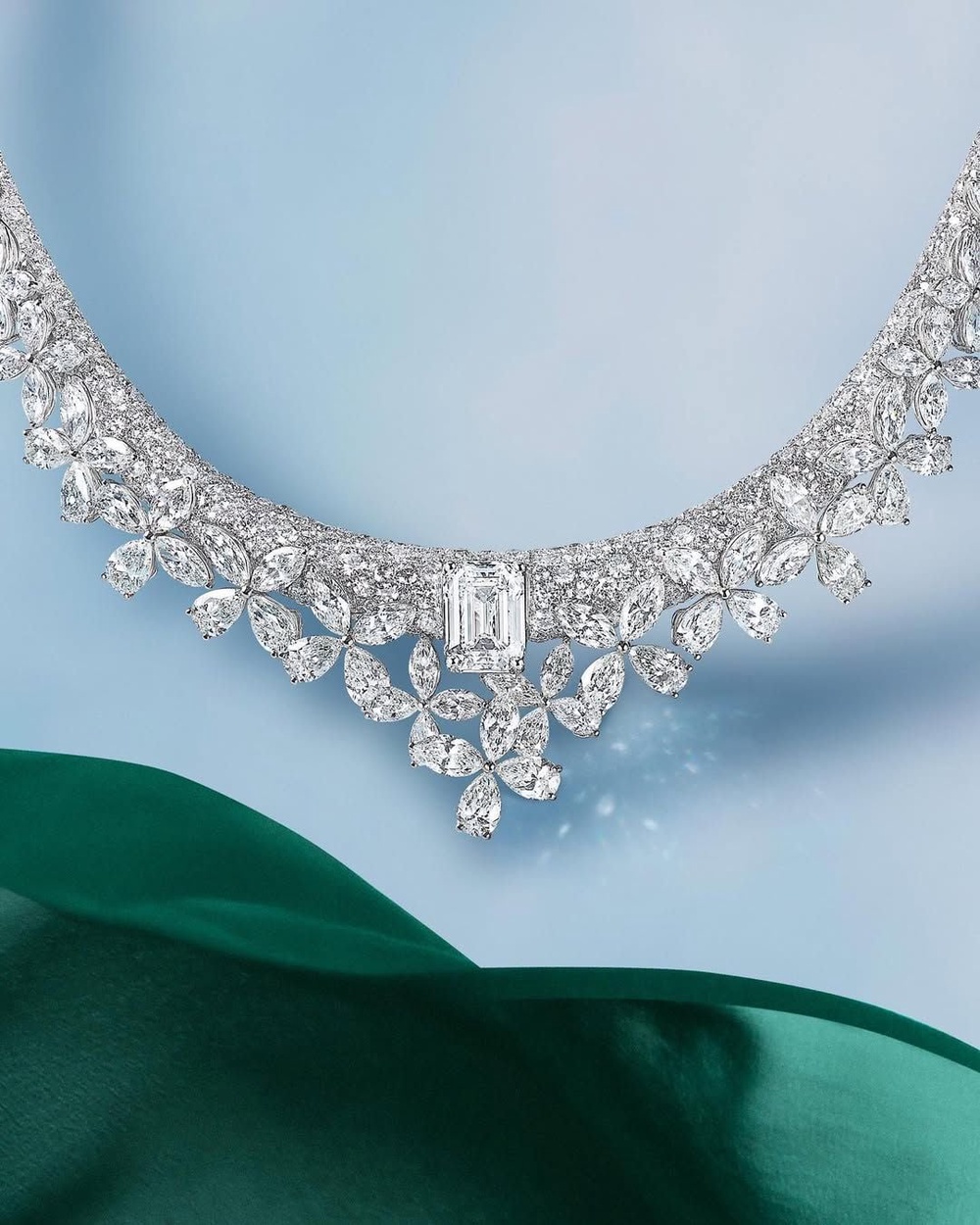 10 signature jewellery pieces that define luxury brands