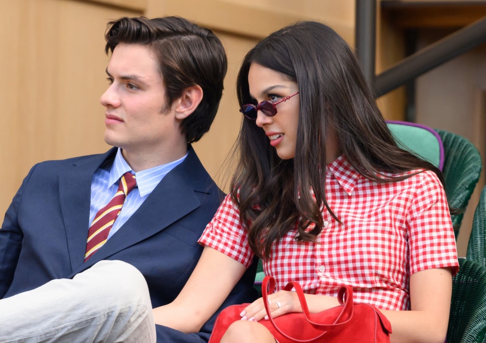 7 consistently stylish celebrity couples, from Zoe Kravitz and Harry ...