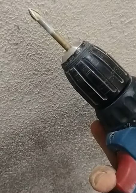 Cara Drill Dinding Tanpa Bunyi Bising, Tak Ganggu Jiran. Pilih ‘Mata ...