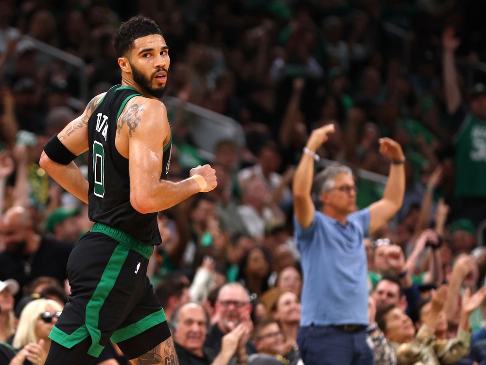 A Tatum-Brown Convo, Indy in Trouble, and the Best Defenses Ever With ...