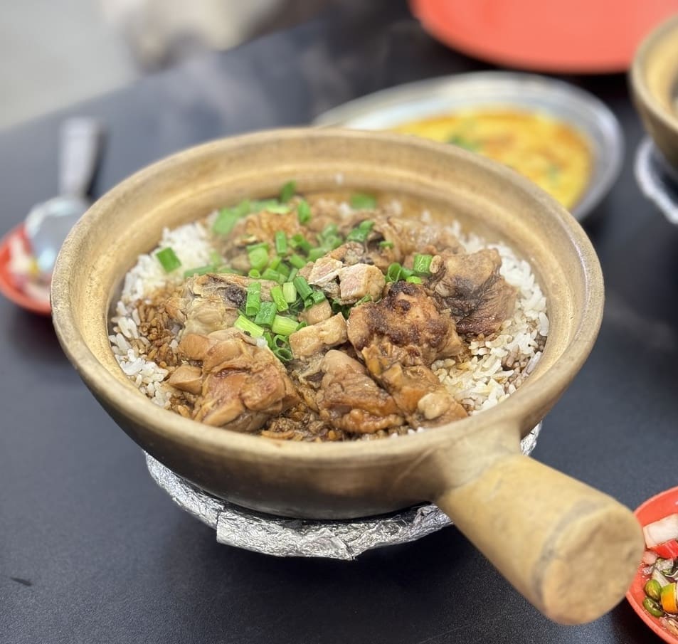 We’ve Been Selling Muslim-Friendly Claypot Chicken Rice For Over 30 ...