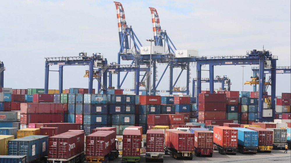 Philippine retailers frustrated as customs backups delay imports