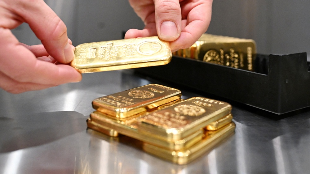 StanChart, OCBC and Sea digital bank tout Singapore vaulted gold