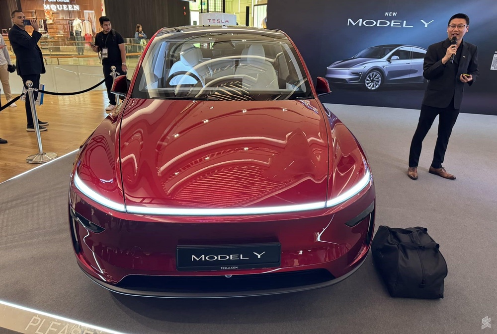 Tesla Model Y 2025 “Juniper”右驾版全面看：续航高达551公里