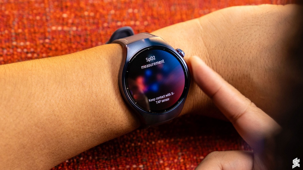 Huawei Watch 5抢先看：搭载全新X-Tap传感器支持指尖血氧检测
