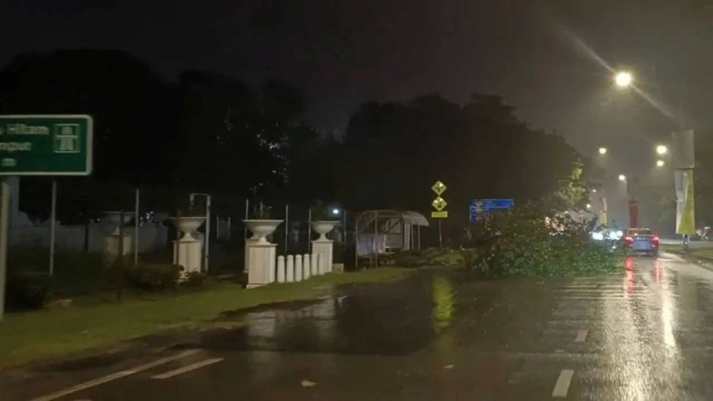 Hujan Lebat, Ribut Landa Beberapa Daerah Di Kedah