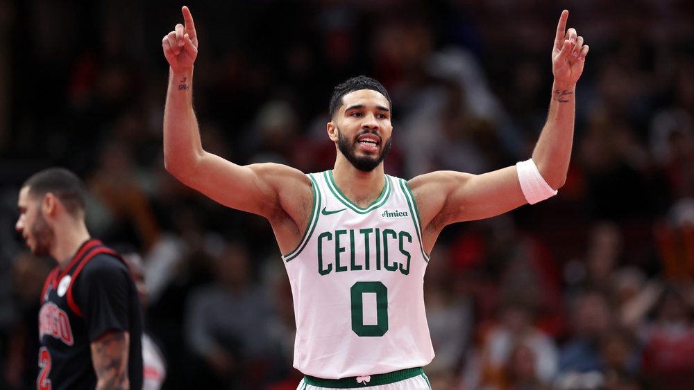 NBA: Tatum has 35 points and 14 rebounds as Celtics win 7th straight