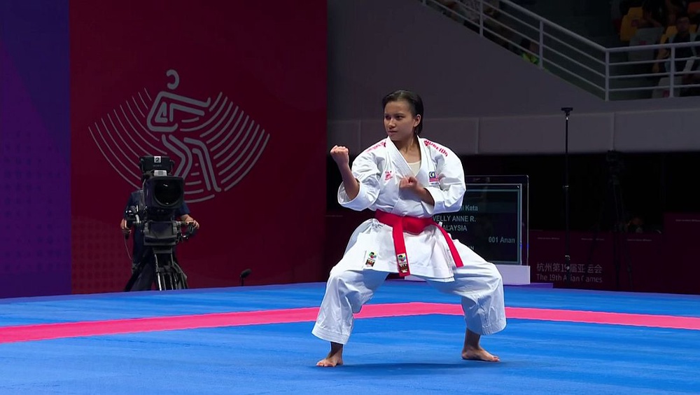 Sukan Asia Hangzhou: Lovelly Ann Robbert curi perhatian karate kata ...