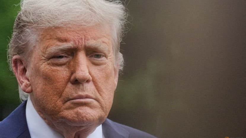 Trump Organization unveils self-branded mobile phone network