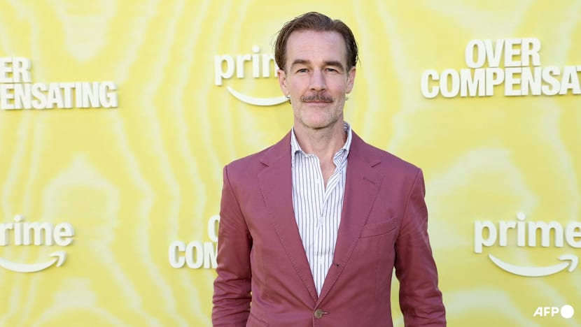 James Van Der Beek makes surprise appearance at Dawson's Creek reunion