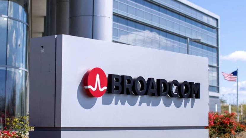 Broadcom ships latest networking chip to speed AI