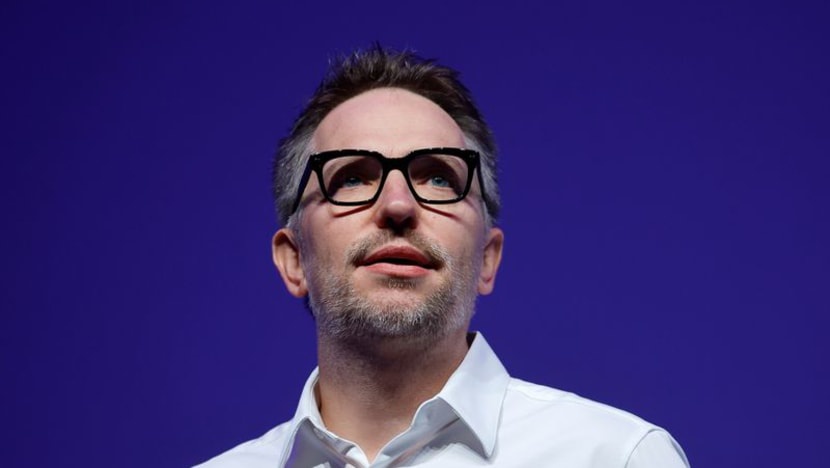 LinkedIn CEO to take over Office, more AI duties in Microsoft executive ...