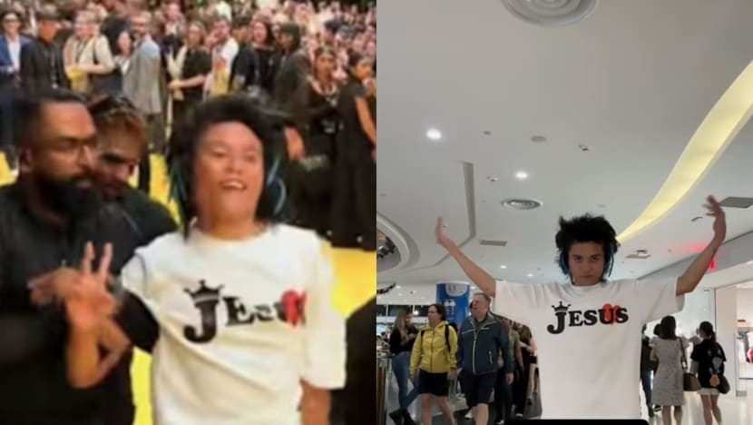 Man who rushed Ariana Grande at Wicked: For Good event in Singapore ...