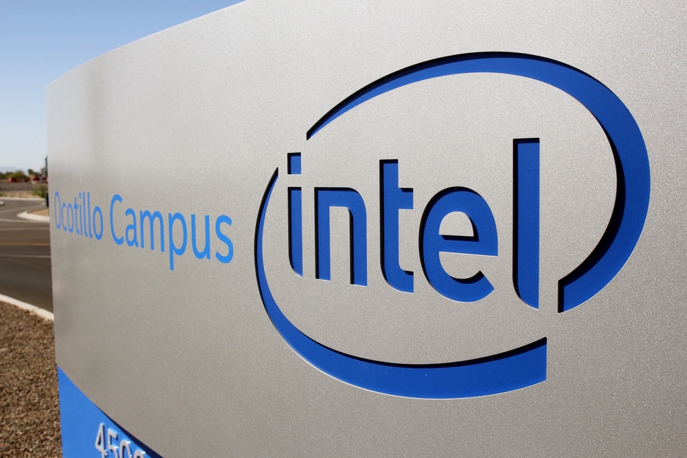 Intel Stock Surges 13% as Broadcom, TSMC Consider Breakup Deals