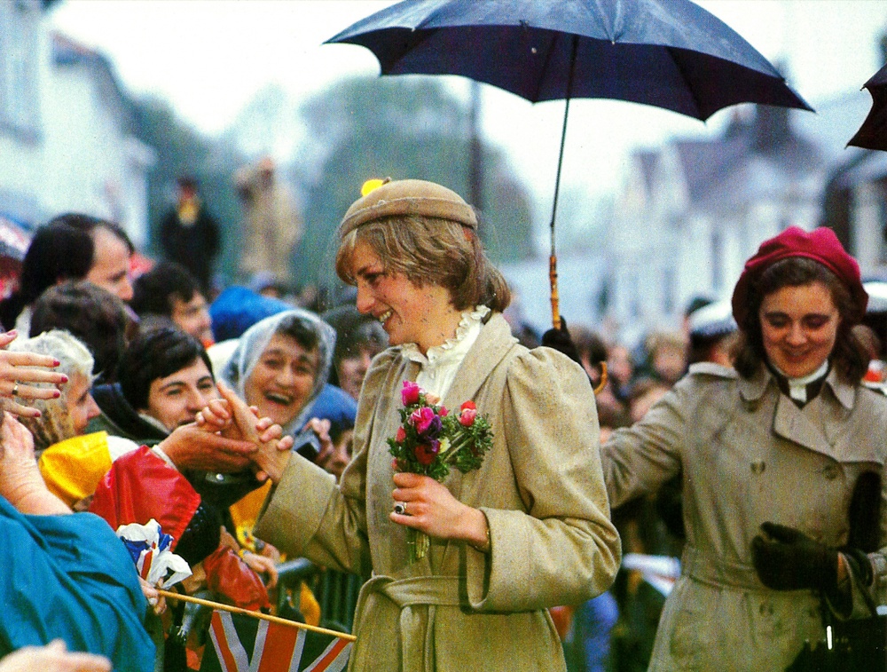 Princess Diana’s Ex-Bodyguard Reveals She Ignored Plea to Keep Security ...
