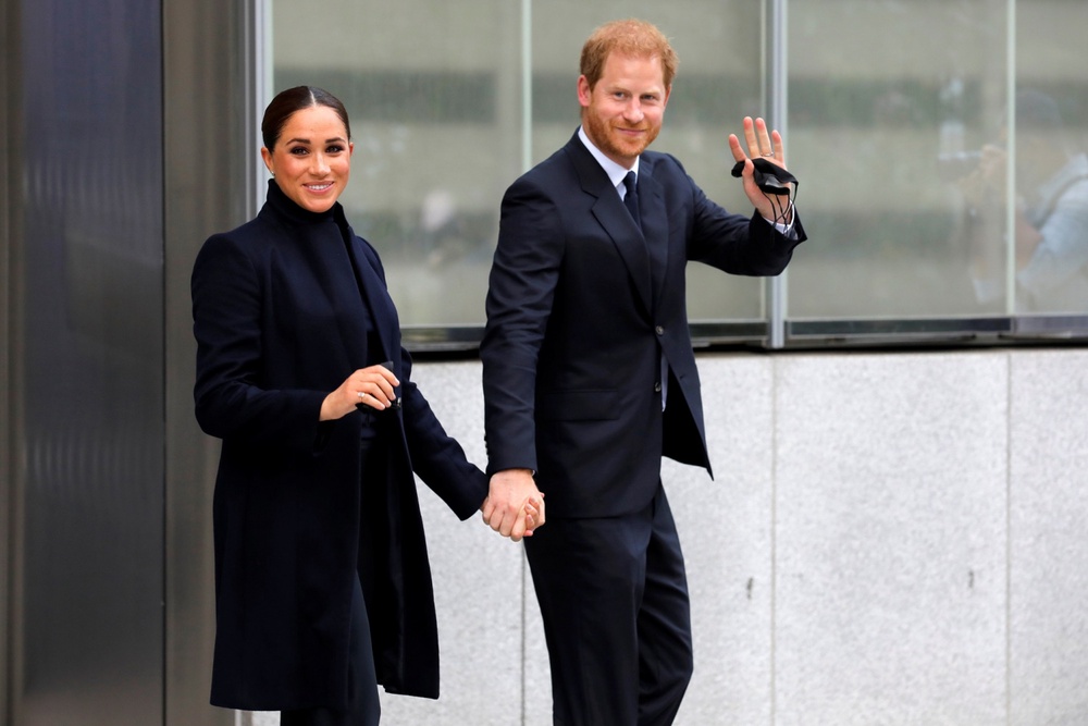 Meghan Markle’s Thanksgiving Clip Sparks Online 'Salmonella' Debate as ...