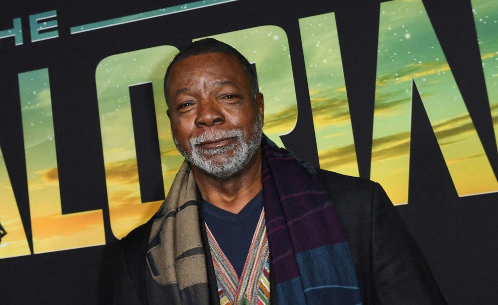 ‘Predator,’ ‘Rocky’ Actor Carl Weathers Dead At 76