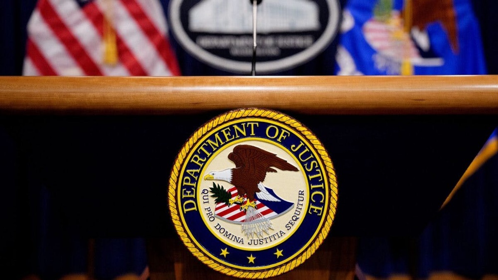 Trump Admin Orders Justice Dept To Denaturalize New Citizens Convicted ...