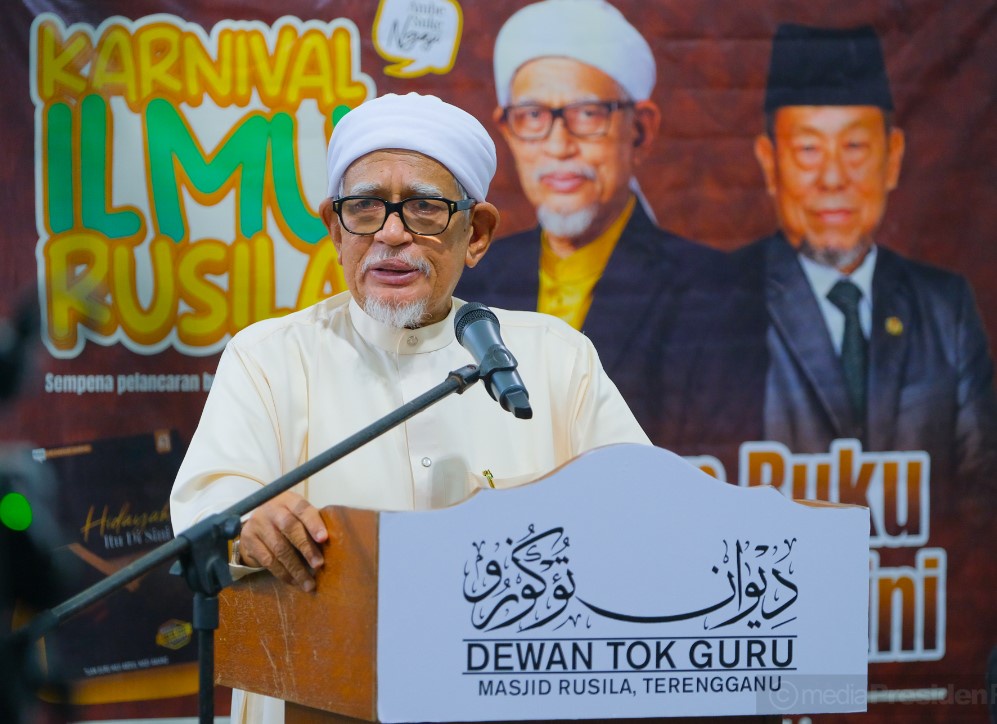 “Hadi is in his own world, his thoughts detached from other PAS, PN ...