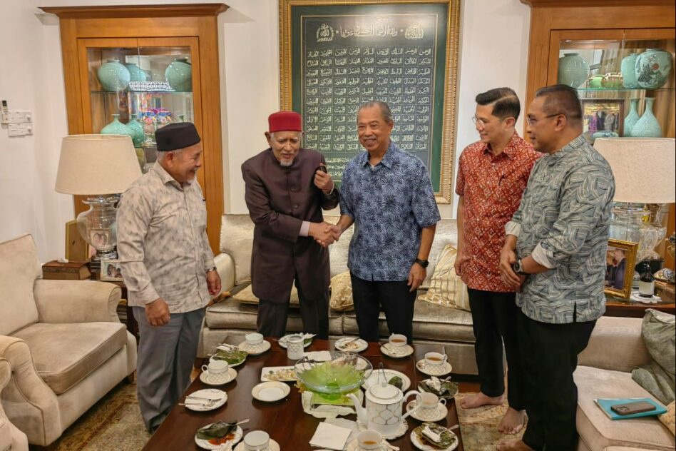 Hadi or Tuan Ibrahim? Cut from the same cloth, it makes no difference ...
