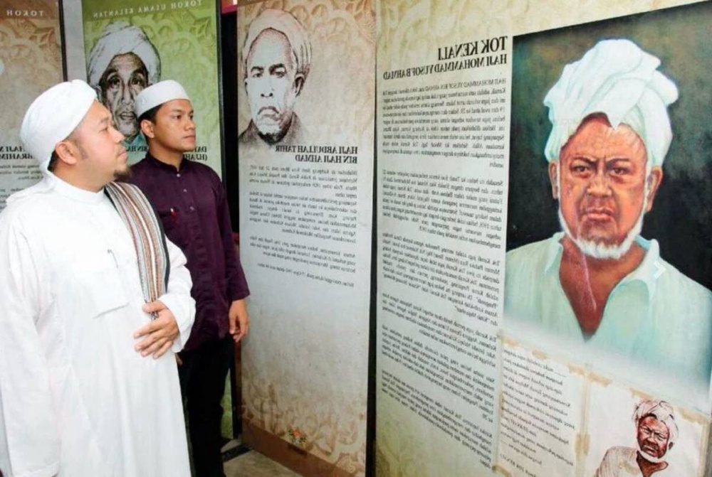 Fitnah akhir zaman, isu video tular di makam Tok Kenali