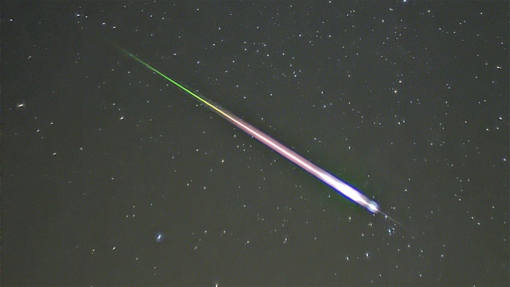 What time do the 2025 Leonids peak? Here’s when to see a meteor shower ...