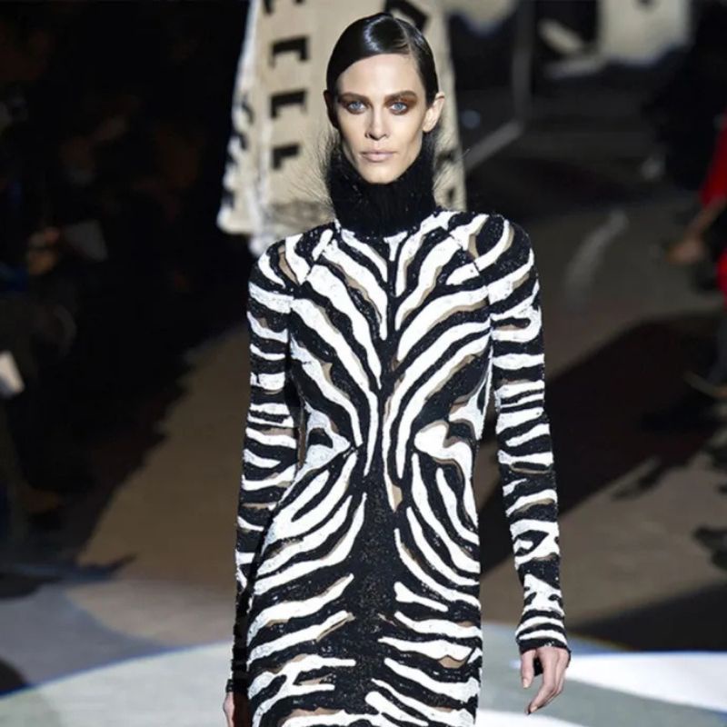 Bye-bye leopard print! Zebra print kini mendominasi dunia fesyen 2025