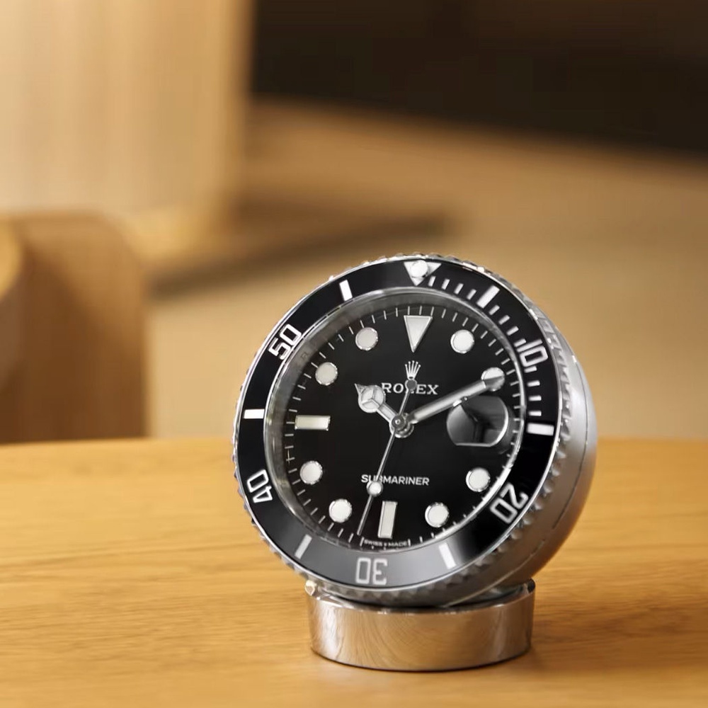 You can now buy an official desk clock version of the Rolex Submariner Date