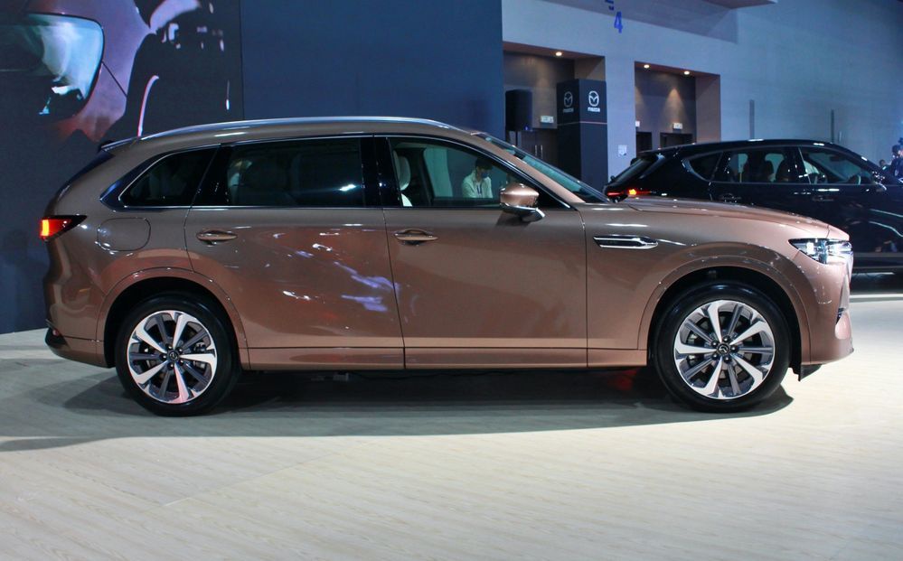 KLIMS: 2025 Mazda CX-80 previewed in Malaysia with 2.5L PHEV powertrain ...