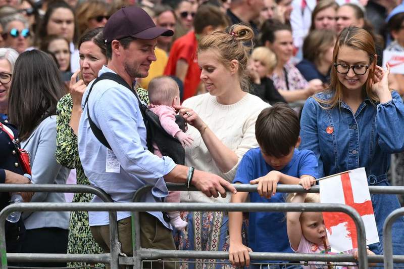 'It is completely normal': Edoardo defends extensive travels without ...