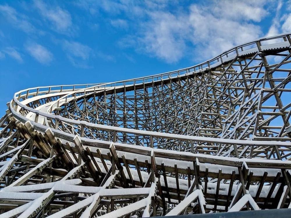 Six Flags to operate two major amusement parks in Riyadh