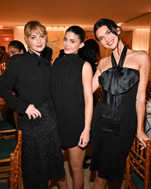 Jennifer Lawrence Has Dinner With Kendall & Kylie Jenner in All Black