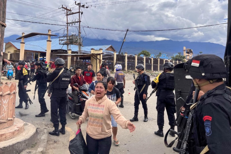 Riot in Indonesia’s Papua leaves 10 dead
