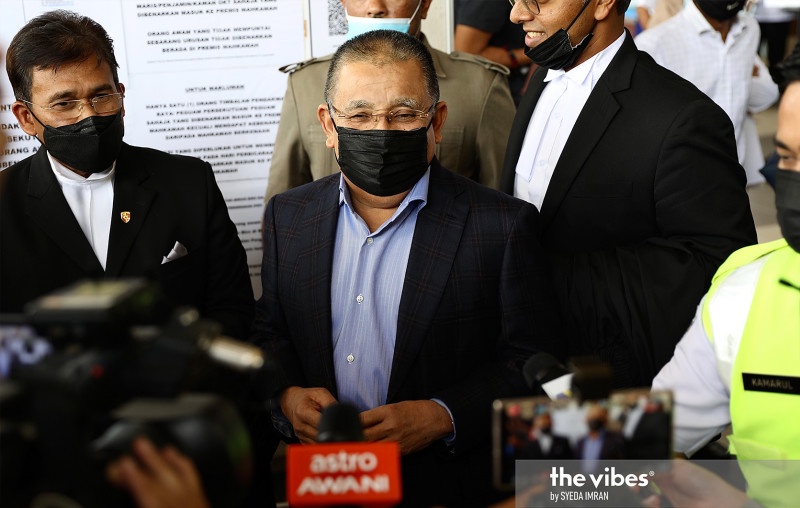 Ex-Negri MB Isa Samad’s son, wife among names on viral candidates list