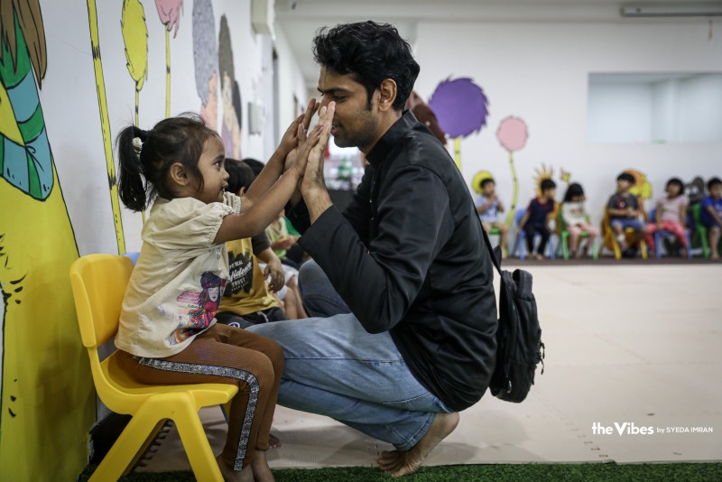 [PHOTOS] Therapists, educators teach autistic children to overcome ...