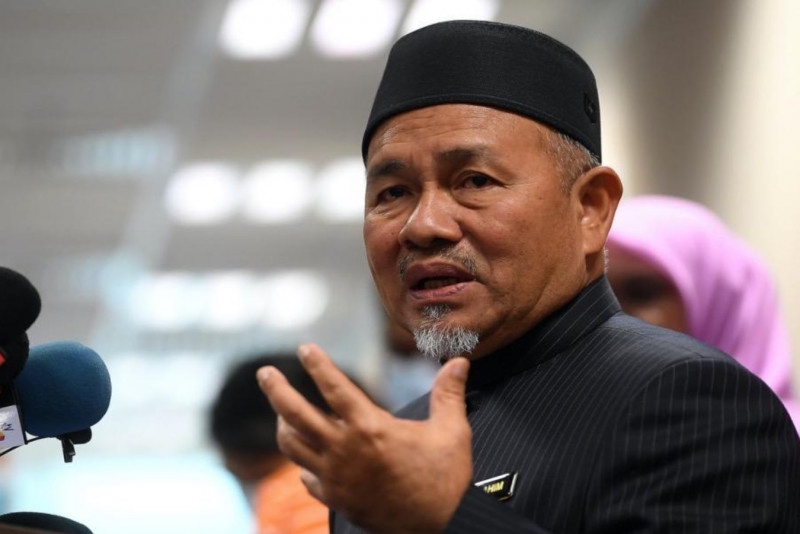 PAS offers legal aid to civil servants facing action over rally